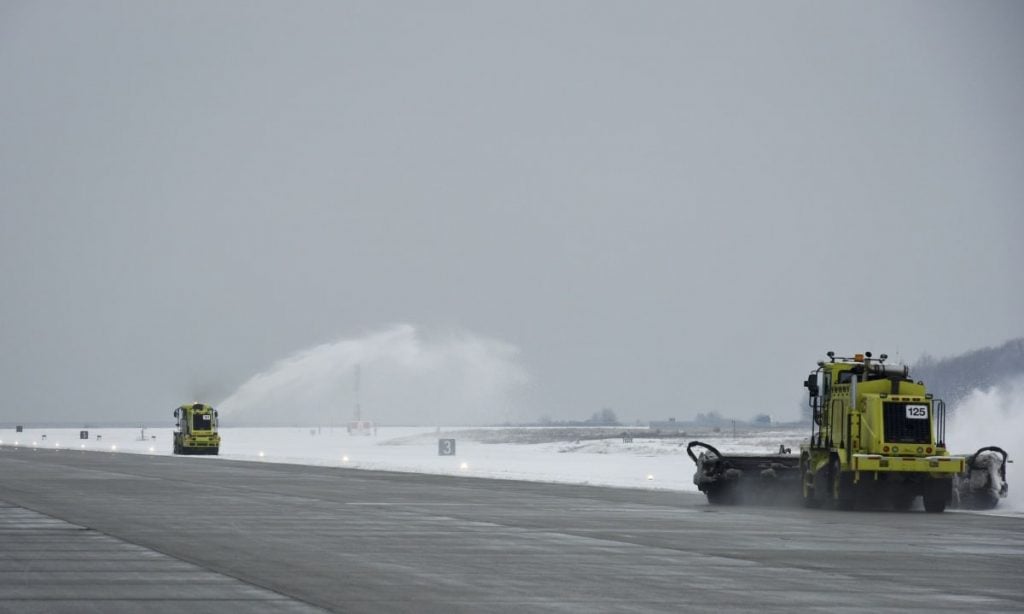 YVR Warns Winter Weather Could Greatly Impact Operations Tomorrow