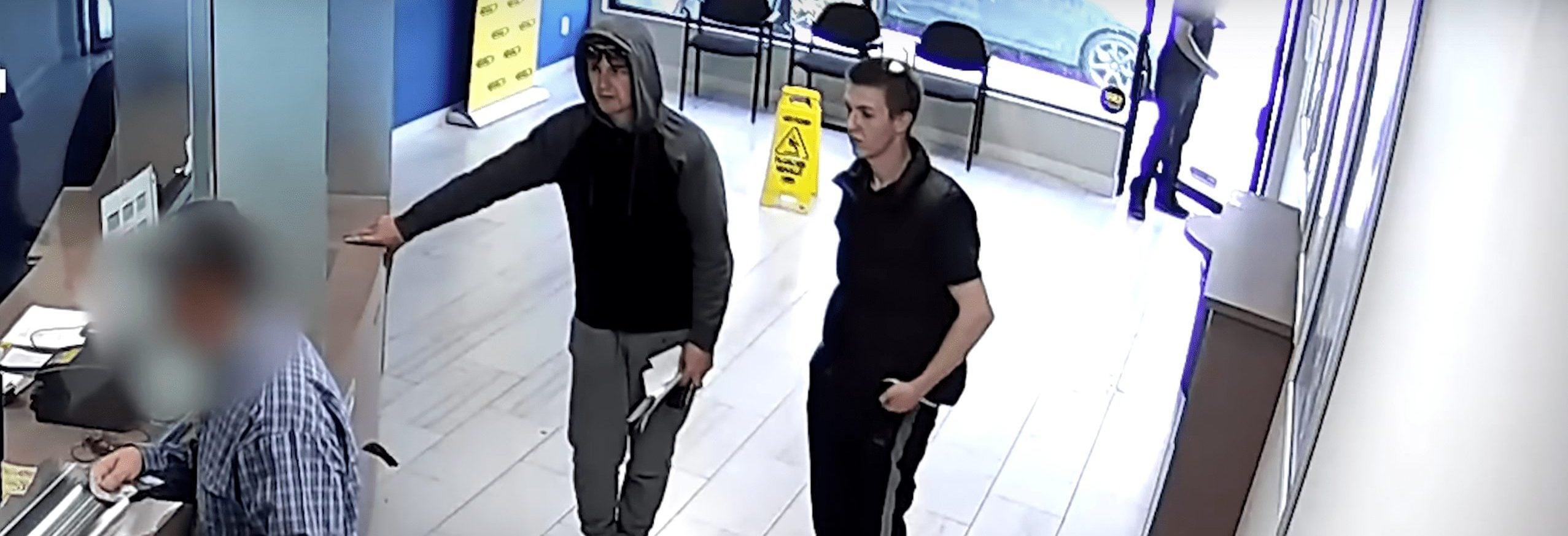 Vancouver Police Need To Identify Suspects Who Robbed Senior