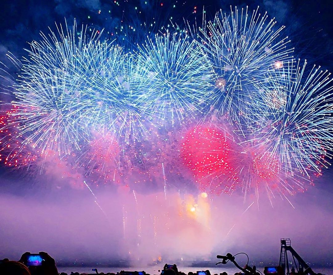 Canada Puts On Amazing Show At Celebration Of Light (PHOTOS)