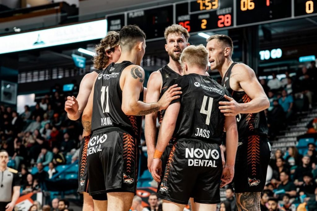 Live Basketball: Vancouver Bandits vs. Brampton Honey Badgers
